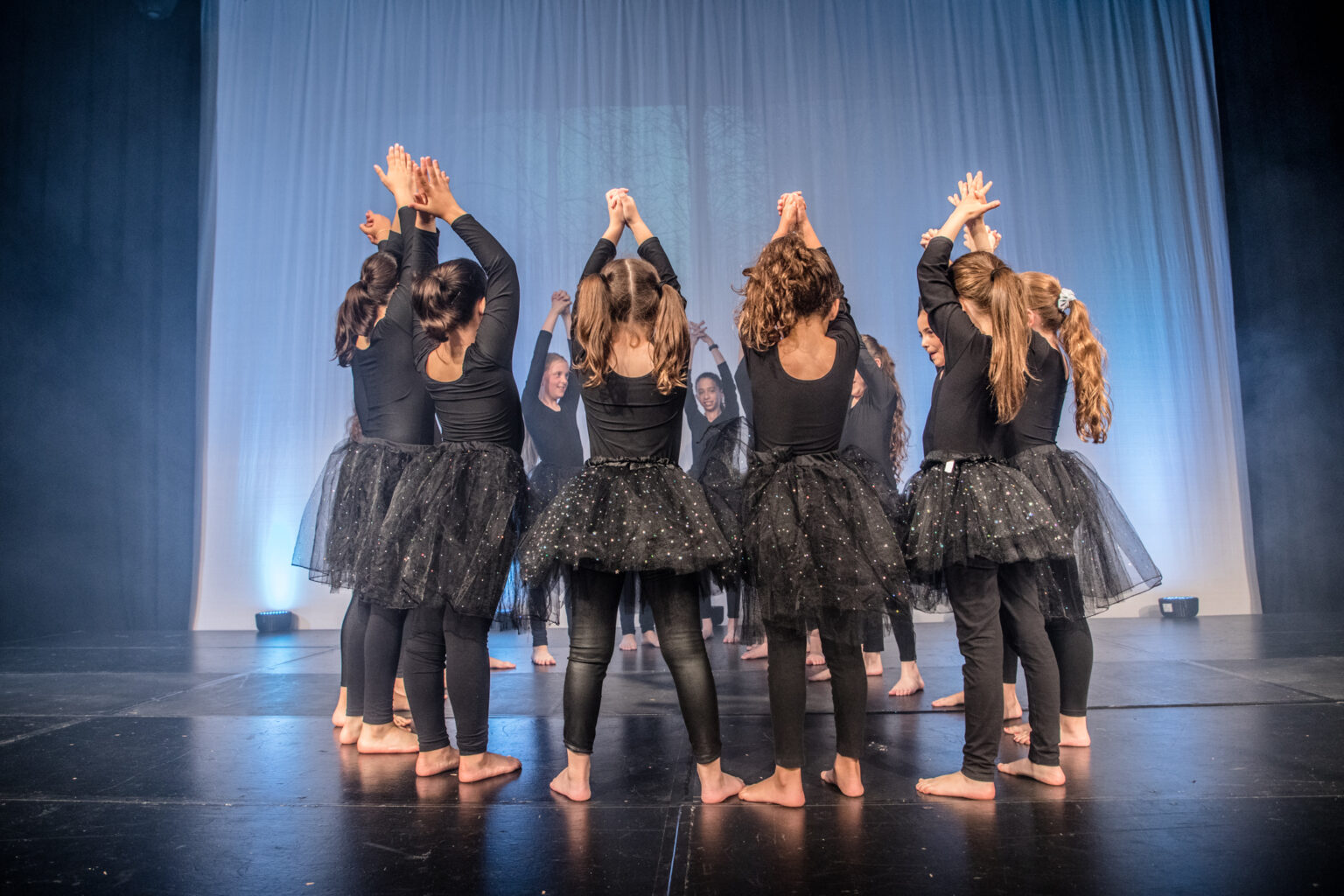 Home - MOUVE® by Dancing with Louise - Dance classes for all ages